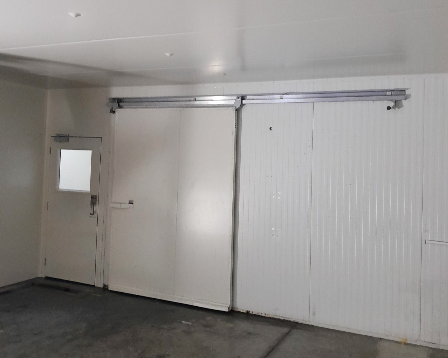 Insulated Doors – Stroeven Holdings Ltd